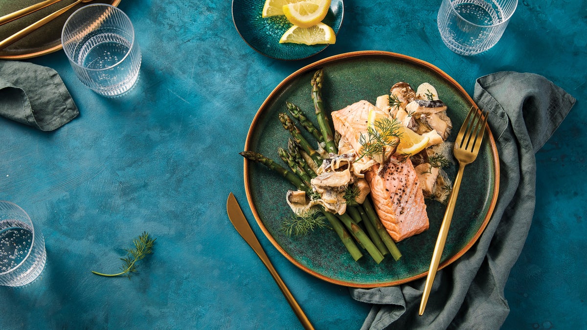Wild Mushroom Salmon with Asparagus Recipe - Clean Eating