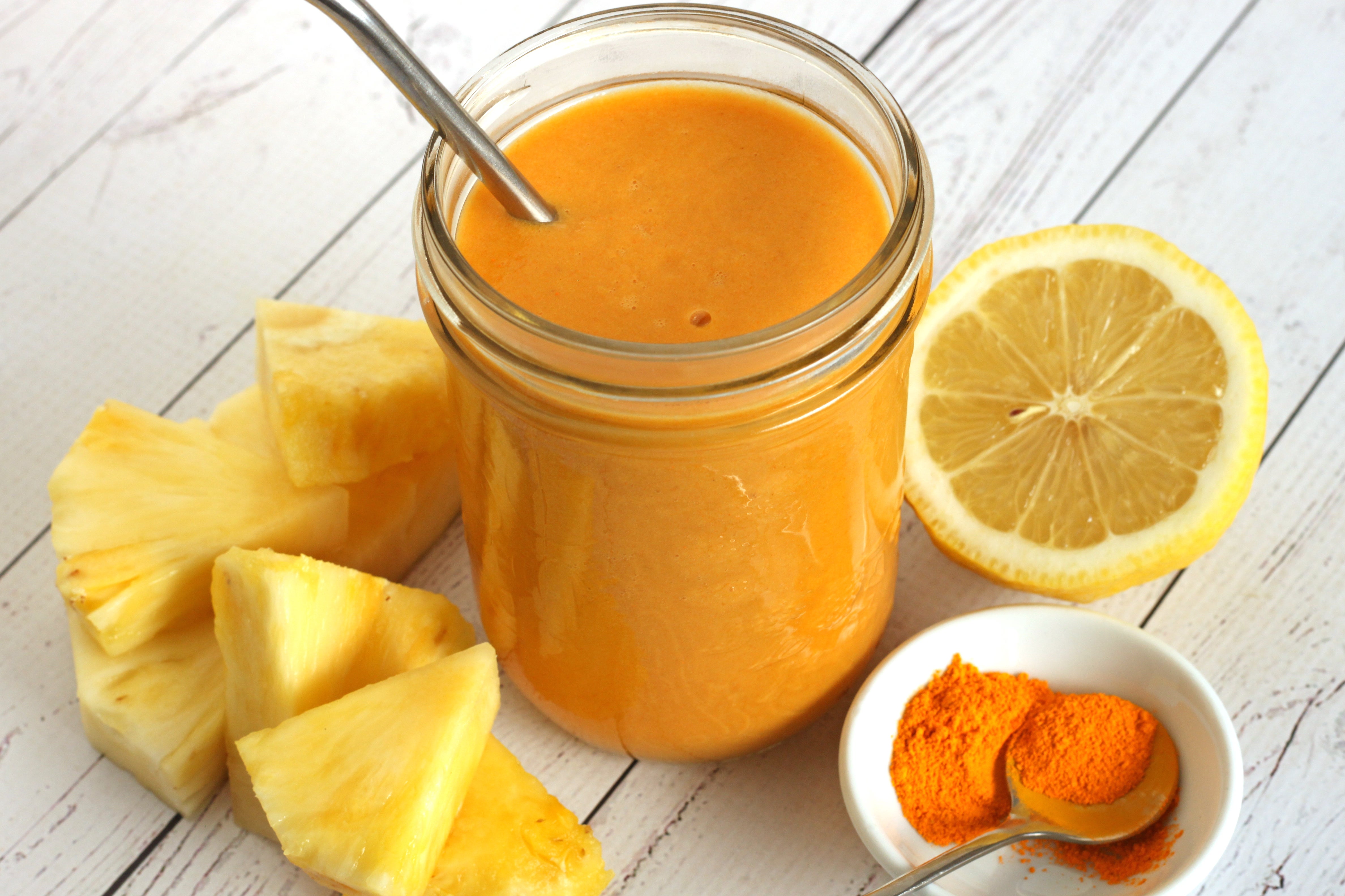 Golden Smoothie | Clean Eating